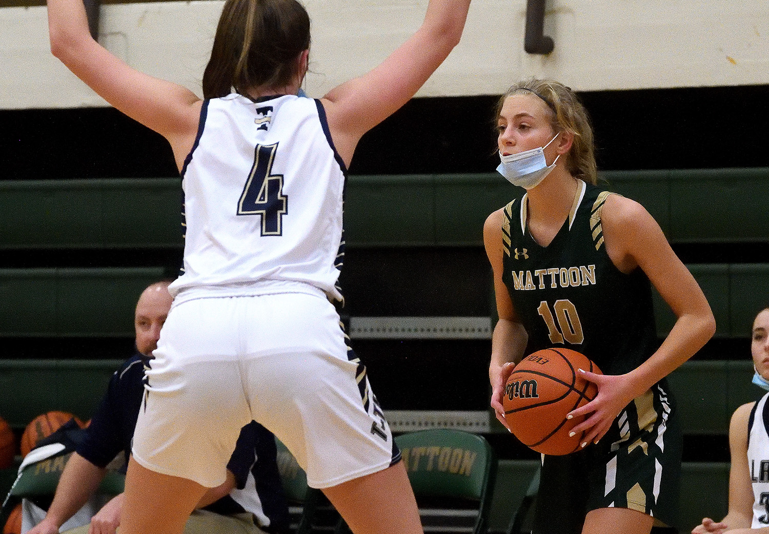 Mattoon girls cruise through first day of holiday tourney – Coles ...