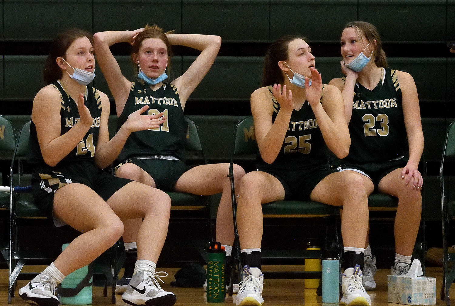 Mattoon girls cruise through first day of holiday tourney – Coles ...