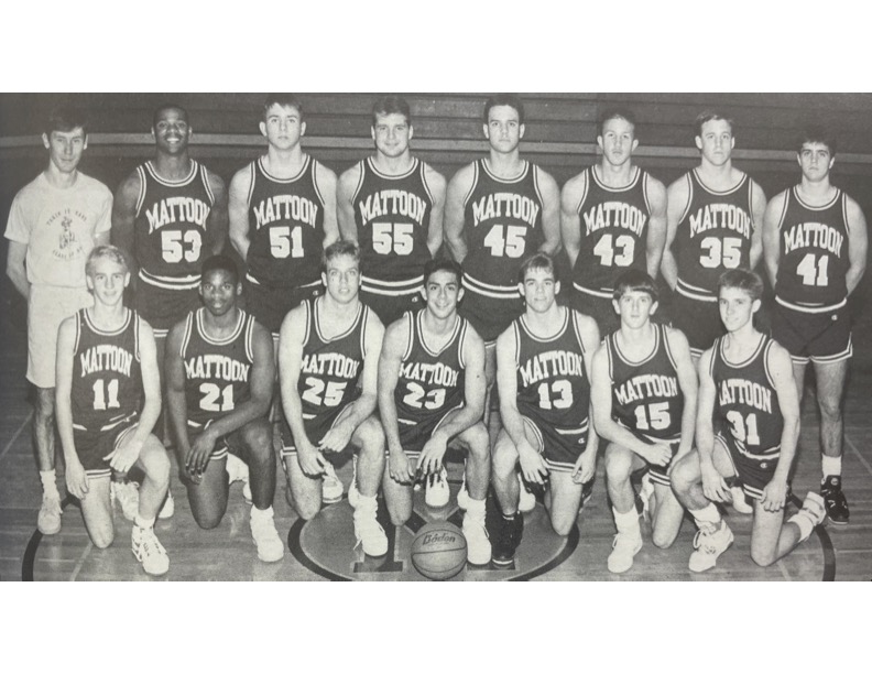 Mattoon boys captured their only Charleston Holiday tourney in ’90 ...