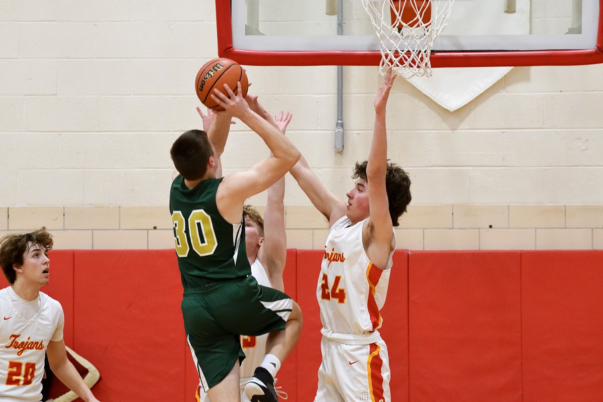 Mattoon hosts Centennial in non-conference action – Coles County Sports