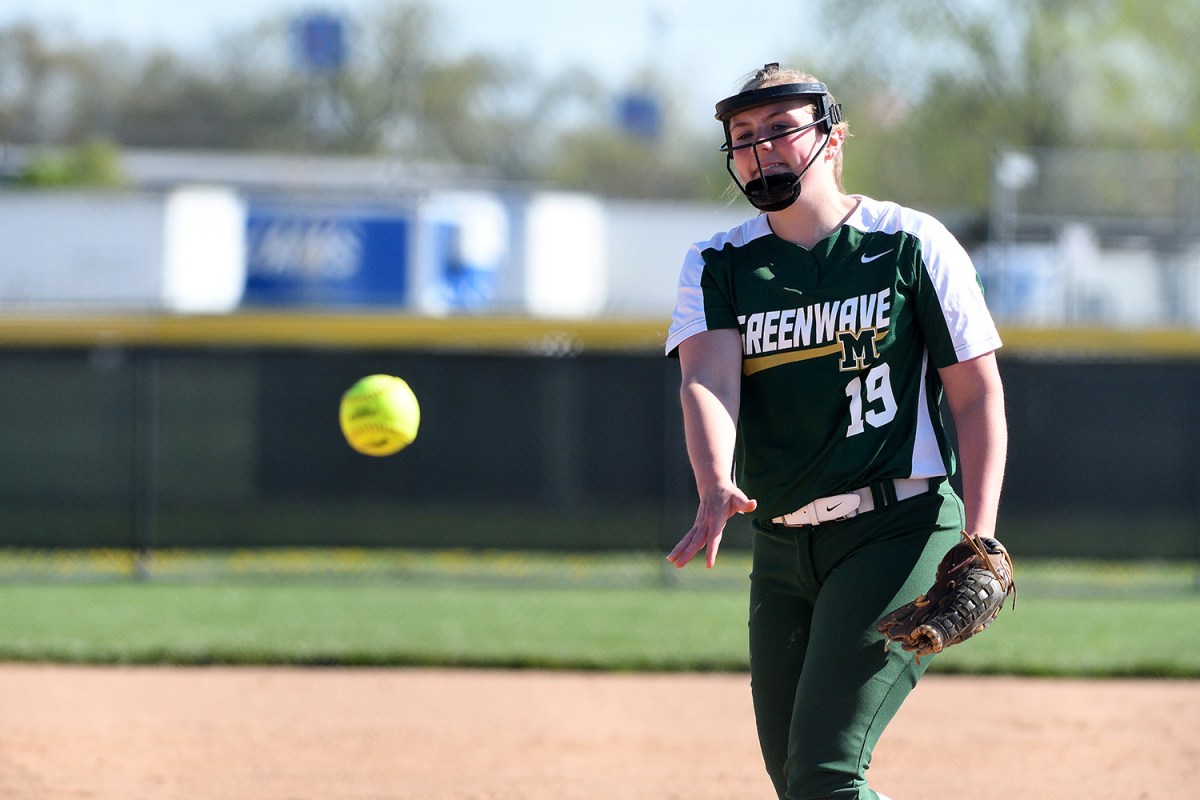 Greenwave softball drops two Heart-breakers to Effingham – Coles County ...