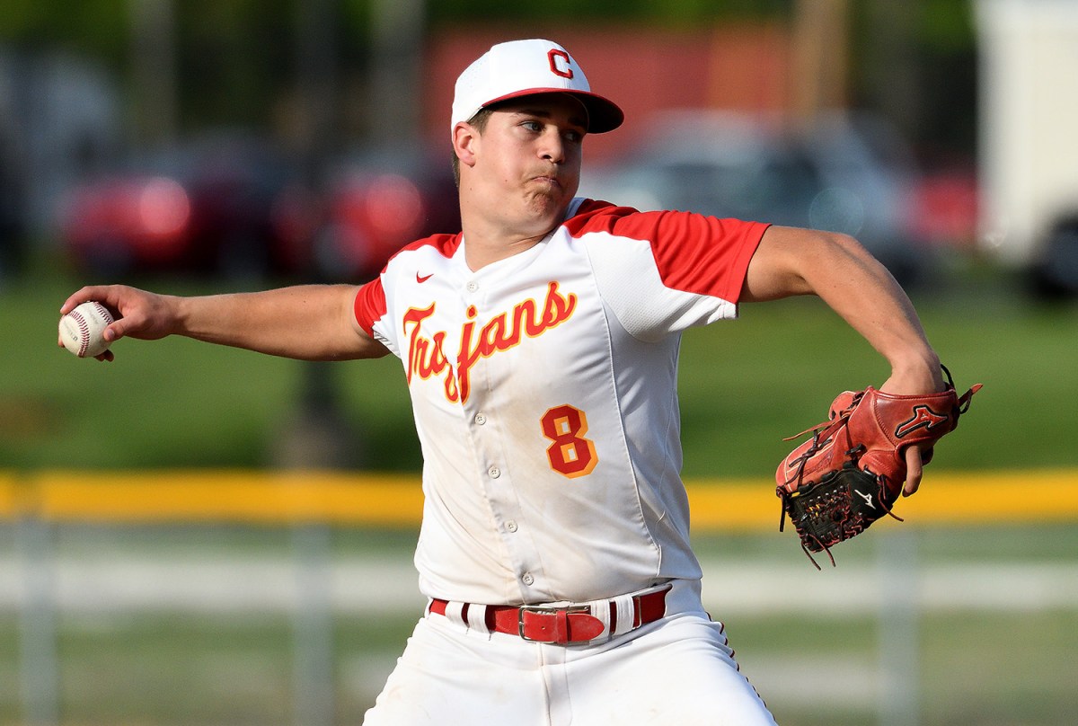 Charleston’s Archibald, Spour combine to shut out Marshall, 7-0 – Coles ...