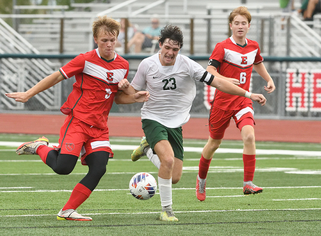 Mattoon boys soccer looking to reload, compete for regional title ...